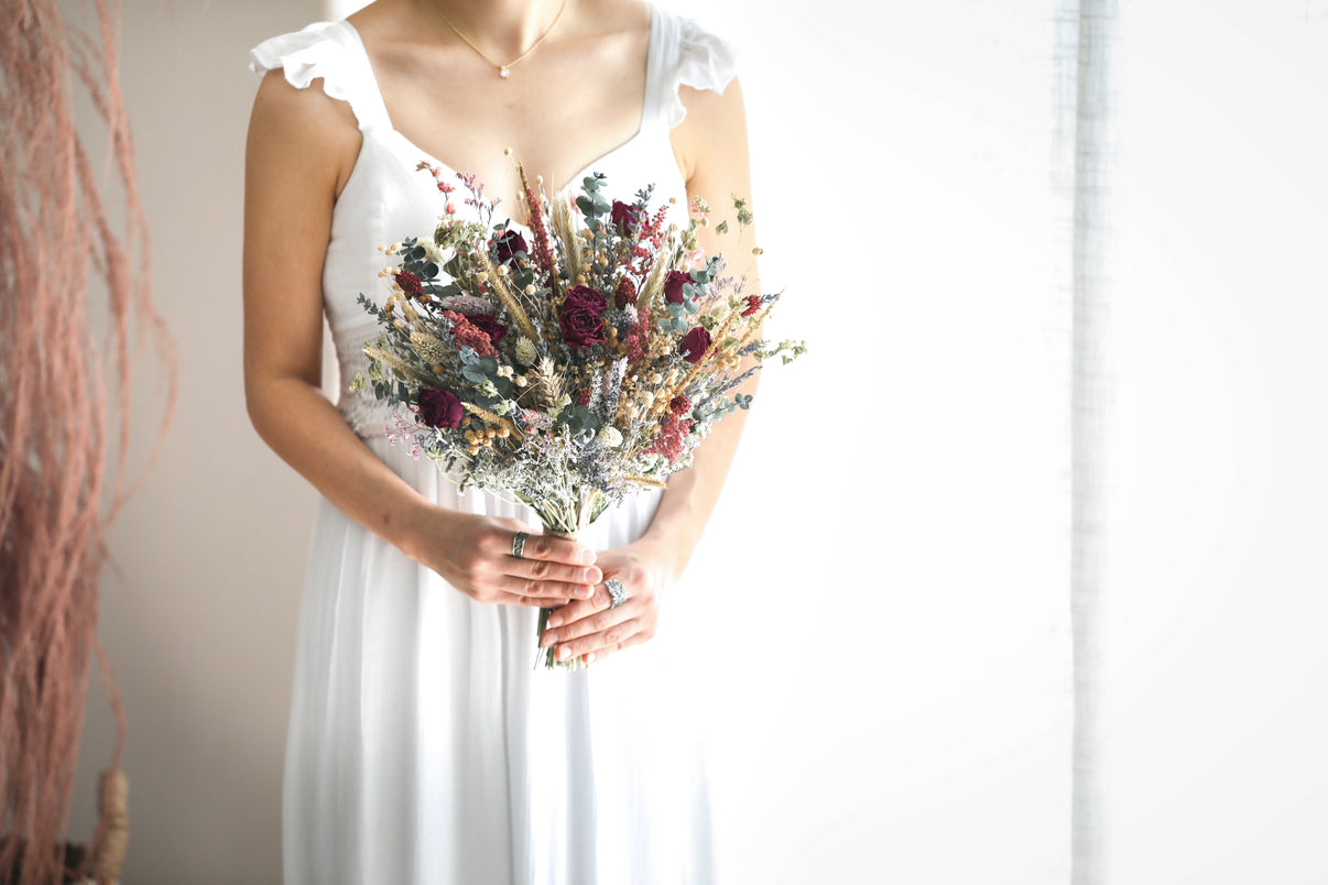 Eucalyptus & Hot Pink Roses Boho Bouquet – Heavenpartyflowers