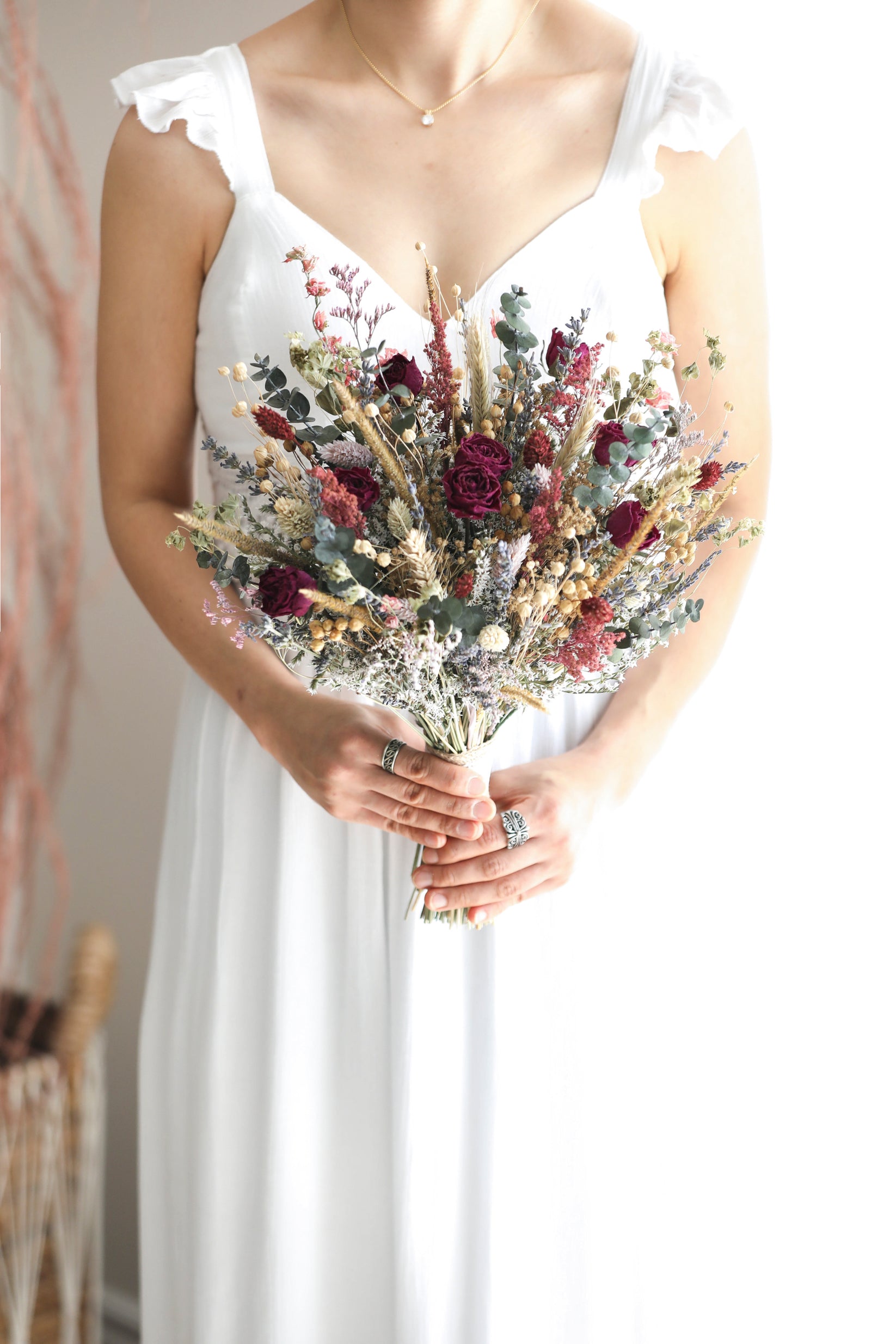 Eucalyptus & Hot Pink Roses Boho Bouquet – Heavenpartyflowers